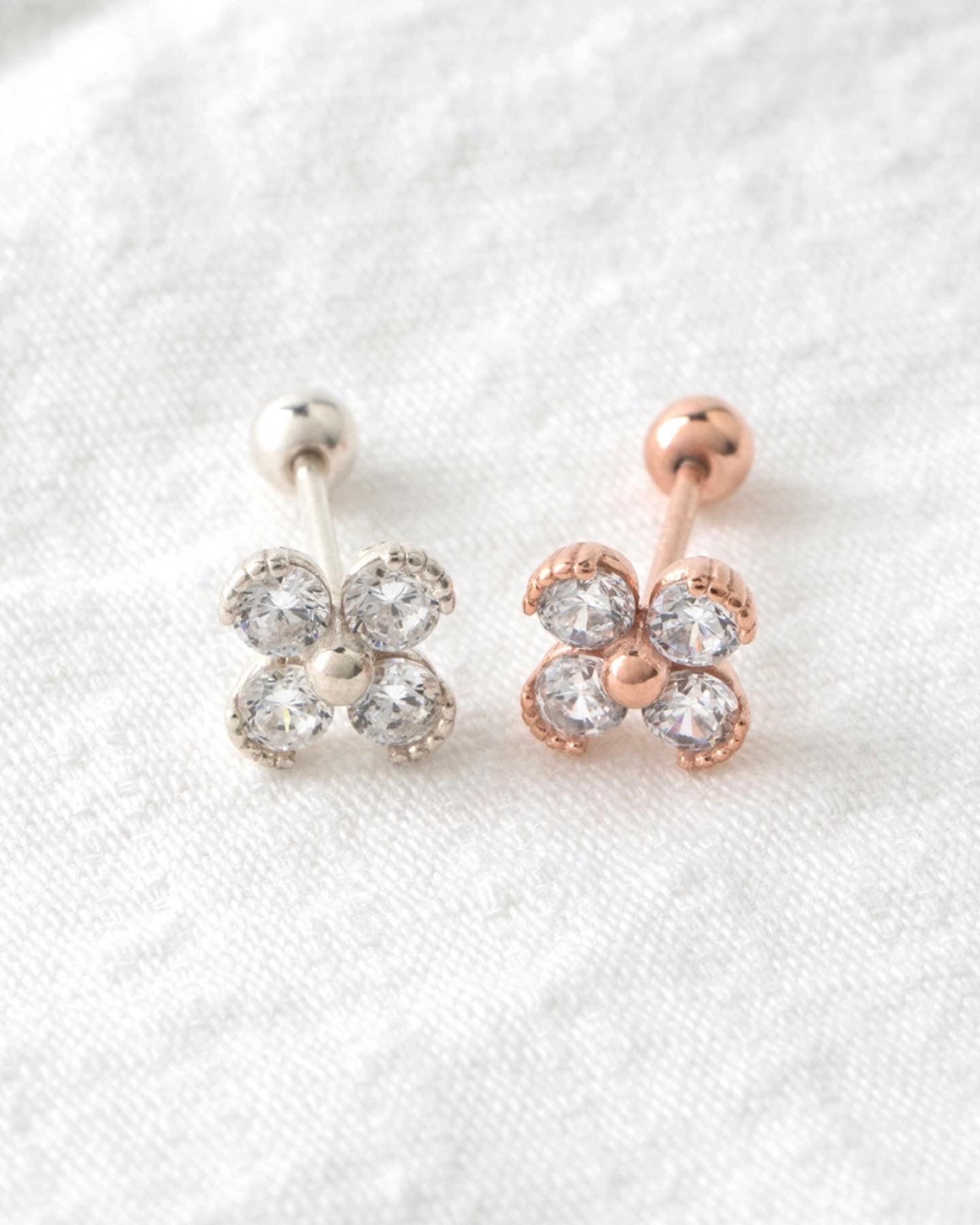 PURE Flower Piercing – Attirance_boutique